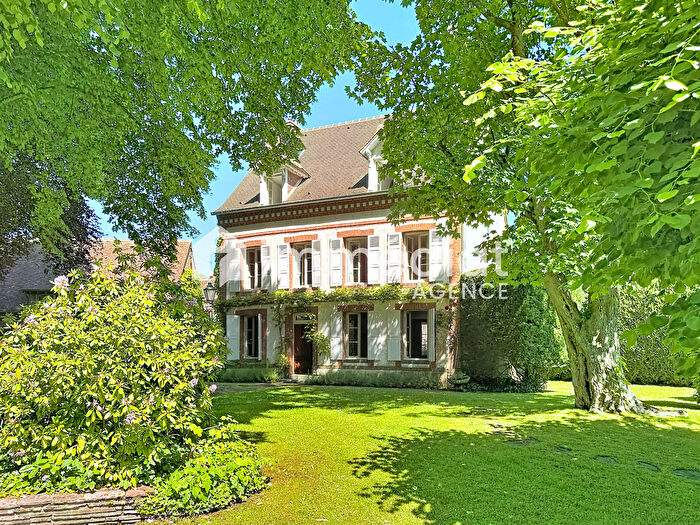 Maison 10 pièces à Tillières-sur-Avre, à vendre