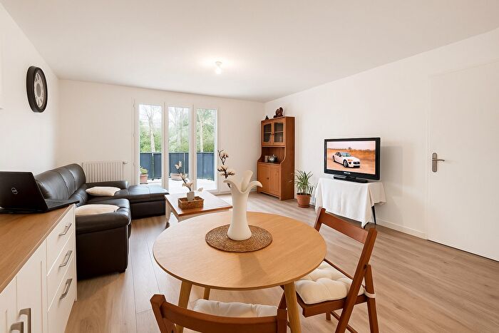 Appartement à vendre - Plaisir - 3 pièces - 2 chambres