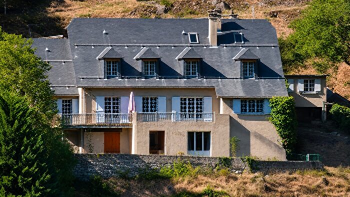 Cauterets : Maison 11 pièces à vendre