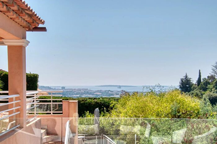 Maison à vendre - Mandelieu-la-Napoule, Les Termes - 5 pièces - 4 chambres