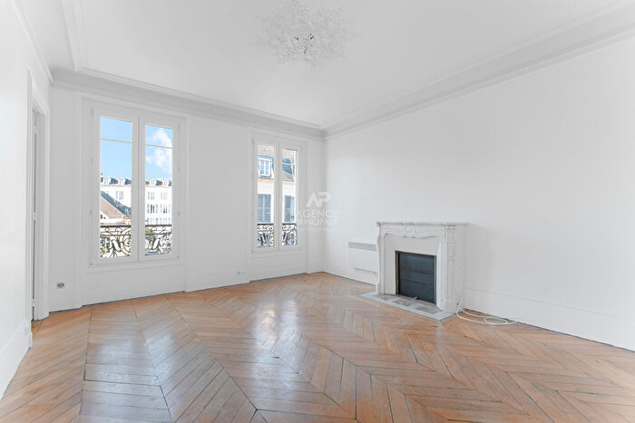 Appartement à vendre - Saint-Germain-en-Laye, Centre-ville, Quartiers forestiers - 3 pièces - 2 chambres