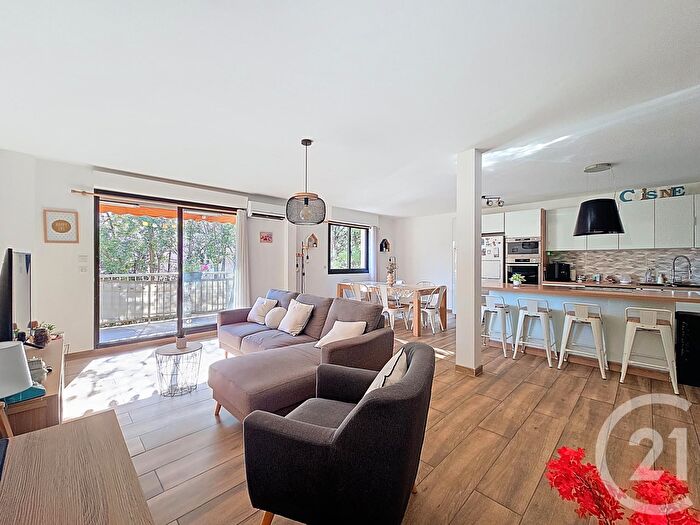 Appartement à vendre - Marseille e , Sainte-Anne - 4 pièces - 3 chambres