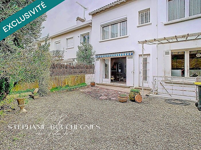 Maison à vendre - Royan, Centre-ville - 7 pièces - 5 chambres