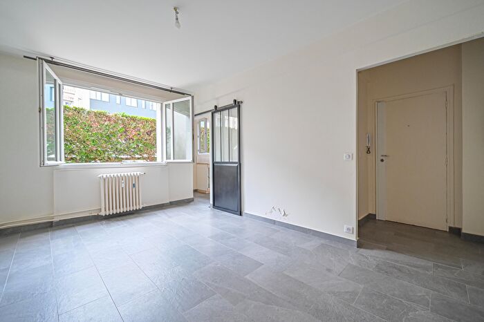 Appartement à vendre - Issy-les-Moulineaux - 2 pièces - 1 chambre