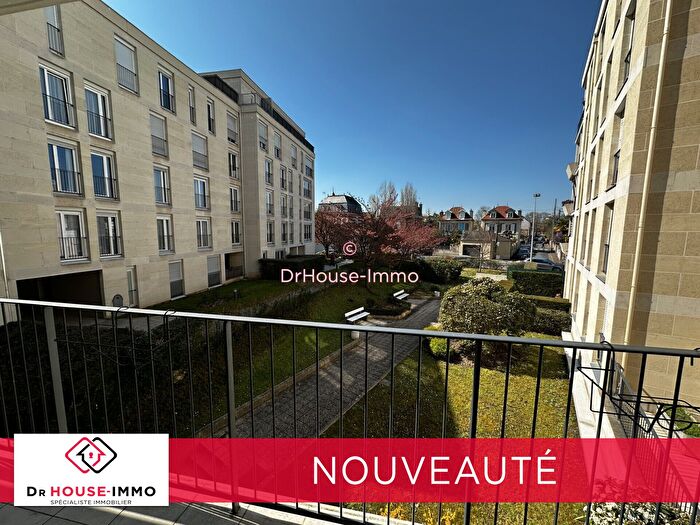 Appartement à vendre - Chatou, Est - 5 pièces - 3 chambres