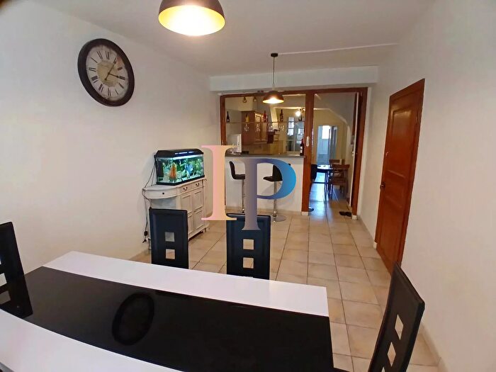 Maison à vendre - Charlieu - 7 pièces - 2 chambres