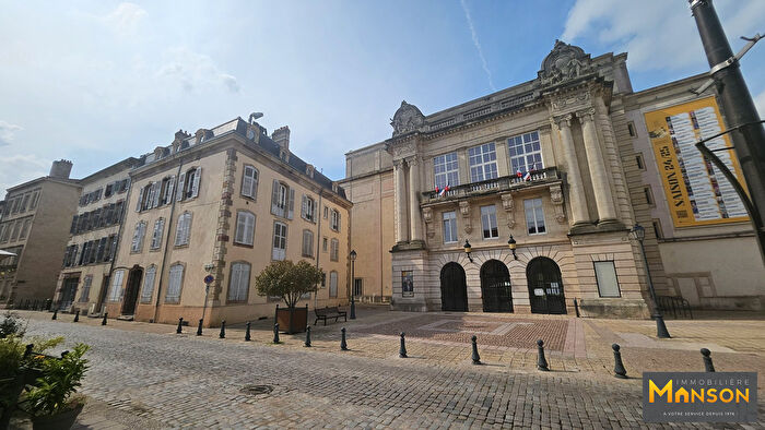 Appartement à vendre - Lunéville, Centre-ville, Château - 6 pièces - 3 chambres