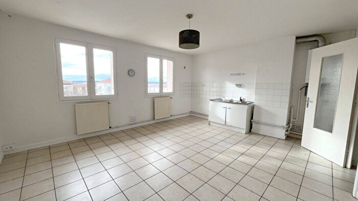 Appartement à louer - Ambérieu-en-Bugey - 3 pièces - 2 chambres