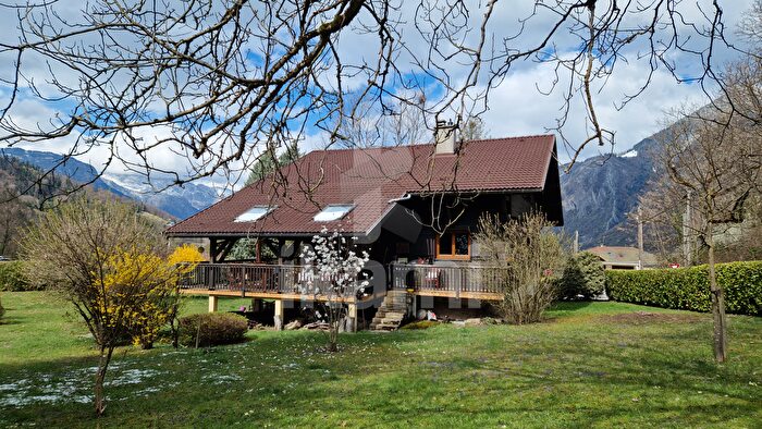 Faverges : Maison 7 pièces à vendre