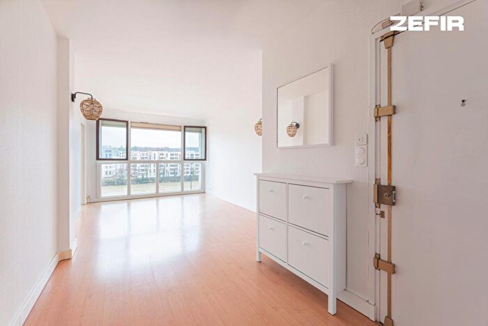 Maisons à vendre et appartements à louer - 1