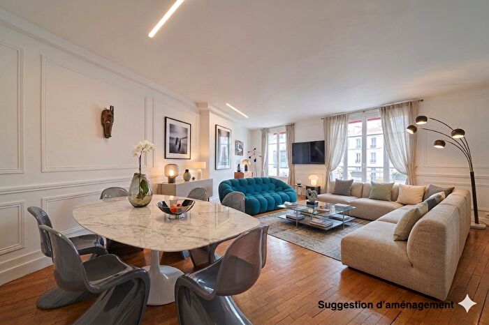 Appartement à vendre - Paris e , Porte de Saint-Cloud, Auteuil-Sud - 4 pièces - 3 chambres