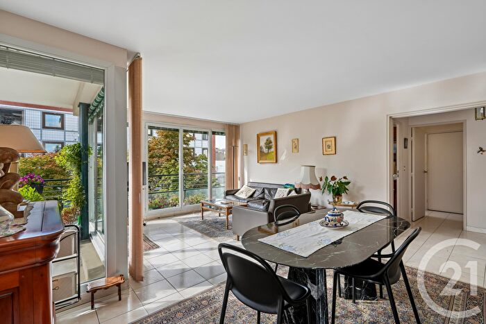 Appartement 4 pièces à Paris 19ème, La Villette, Porte de Pantin, à vendre