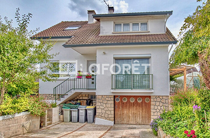 Maison à vendre - Fontenay-en-Parisis - 7 pièces - 5 chambres