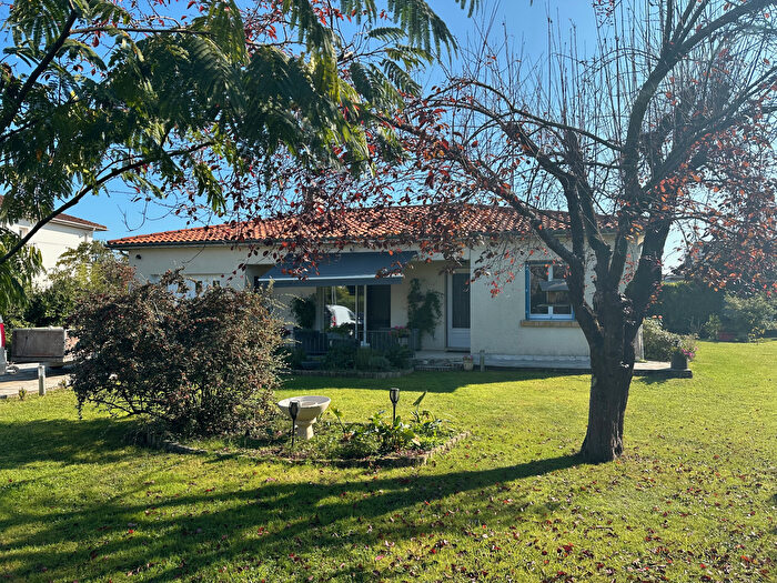 Maison à vendre - Villeneuve-sur-Lot, Eysses - 4 pièces - 3 chambres