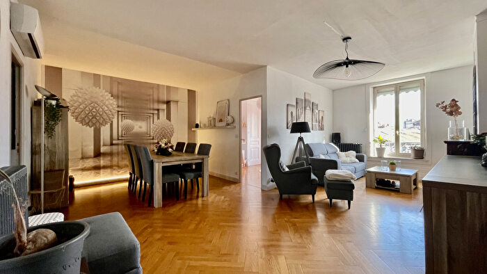 Appartement 3 pièces à vendre à Villeurbanne, Grand Clément