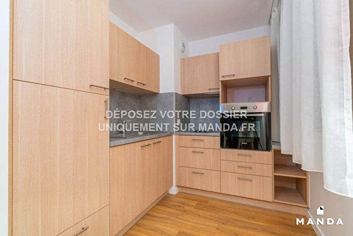 Lopy-chemin des Deux Routes, Avignon : Appartement 1 pièce à louer