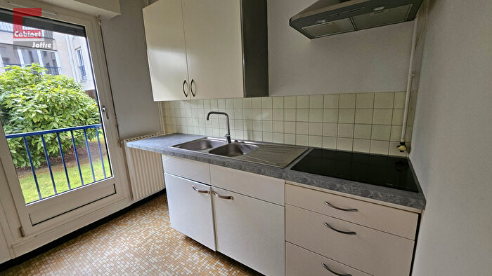 Appartement à louer - Fontainebleau, France, Joffre - 2 pièces - 1 chambre