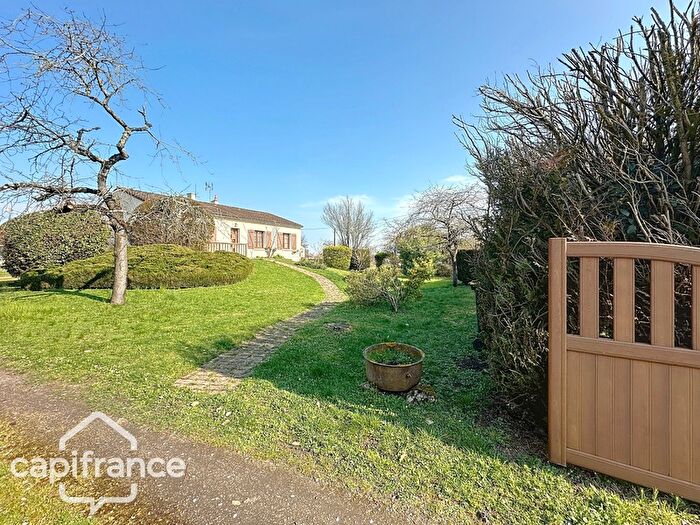 Maison à vendre - Thouars - 5 pièces - 4 chambres