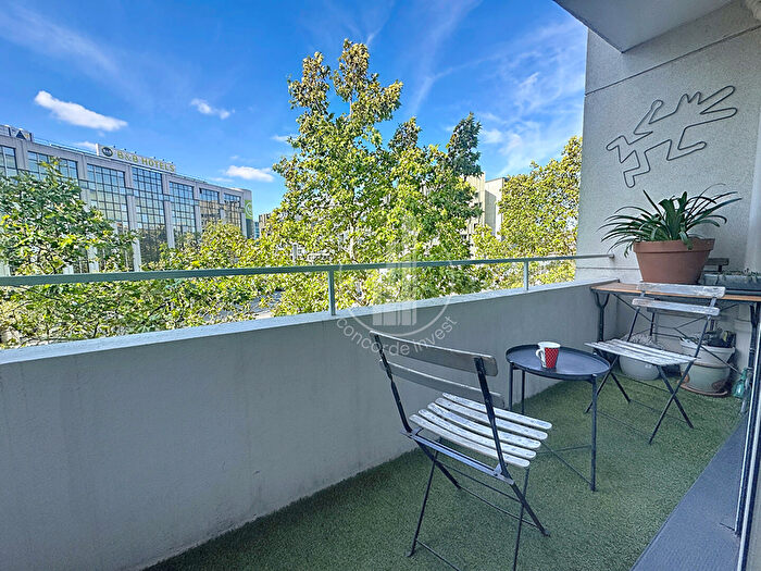 Appartement 4 pièces à Paris 17ème, Porte de Clichy, à vendre
