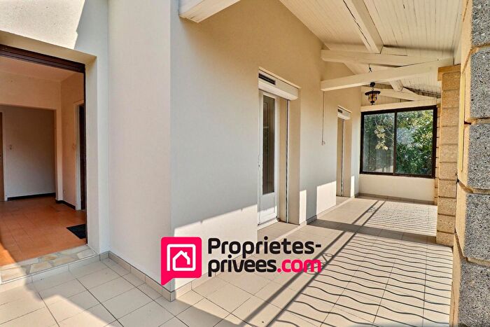 Maison 5 pièces à vendre à Uzès