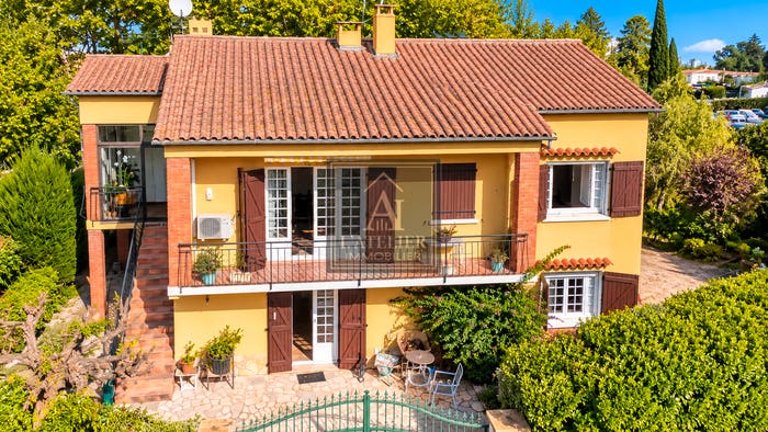 Solliès-Toucas - Maison 6 pièces à vendre