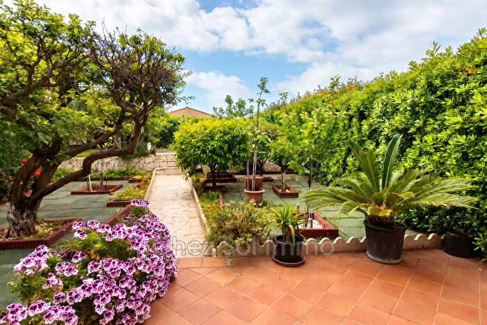 Saint-Laurent-du-Var, Jacquons, Plateaux Fleuris : Maison 4 pièces à vendre