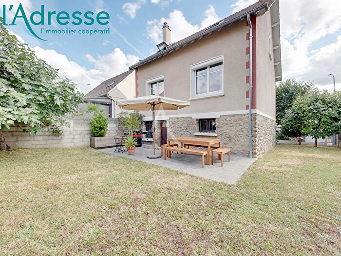 Maison 6 pièces à Noisy-le-Grand, Est, à vendre