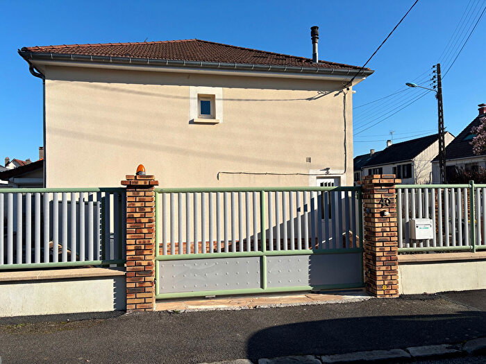 Appartement à louer - Saint-Cyr-lécole, Epi dOr - 2 pièces - 1 chambre