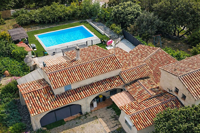 Maison à vendre - Flassans-sur-Issole - 7 pièces - 5 chambres