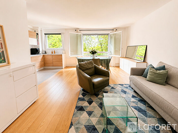 Appartement 4 pièces à louer à Sèvres, Les Bruyères