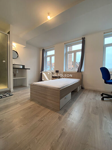 Maison à louer - Lille, Vauban, Esquermes - 10 pièces - 8 chambres