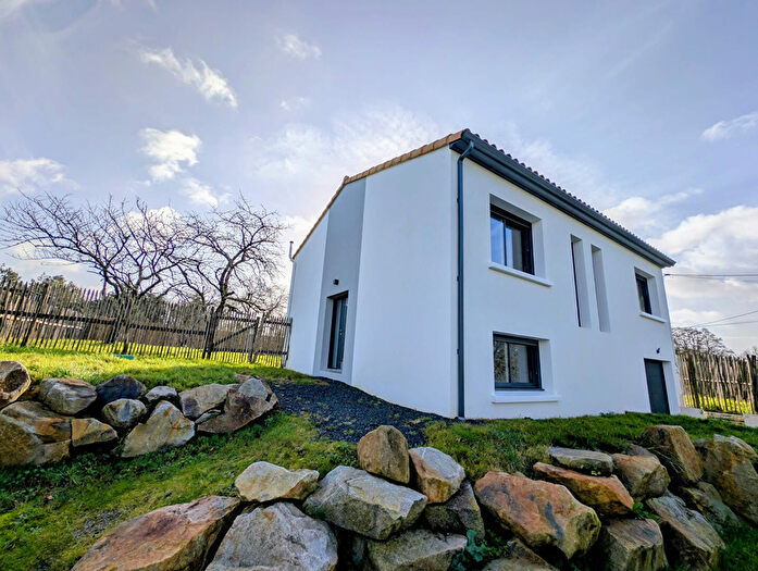 Maison à vendre - LAiguillon-sur-Vie - 5 pièces - 3 chambres