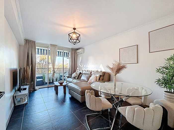 Appartement à vendre - Grasse, Saint-Claude - 3 pièces - 2 chambres