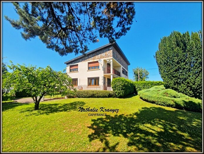 Maison à vendre - Attigny - 7 pièces - 5 chambres