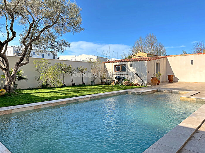 Maison à vendre - Arles, Trébon - 5 pièces - 3 chambres