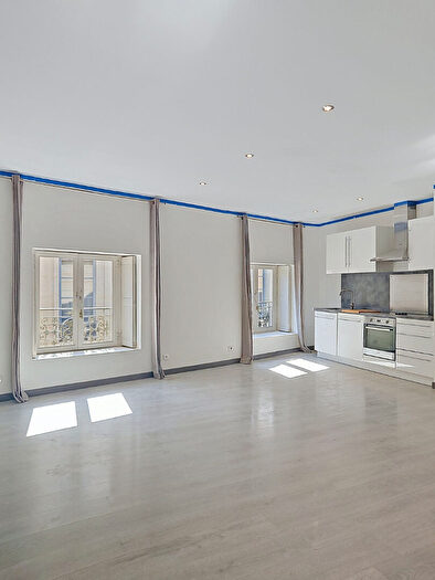 Appartement 2 pièces à vendre à Nîmes, Ecusson, Arènes