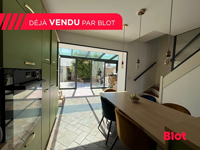Maison 5 pièces à Ercé-en-Lamée, à vendre
