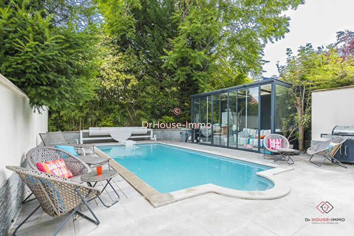 Maison 7 pièces à Bry-sur-Marne, Coudrais, Fontaines Giroux, à vendre