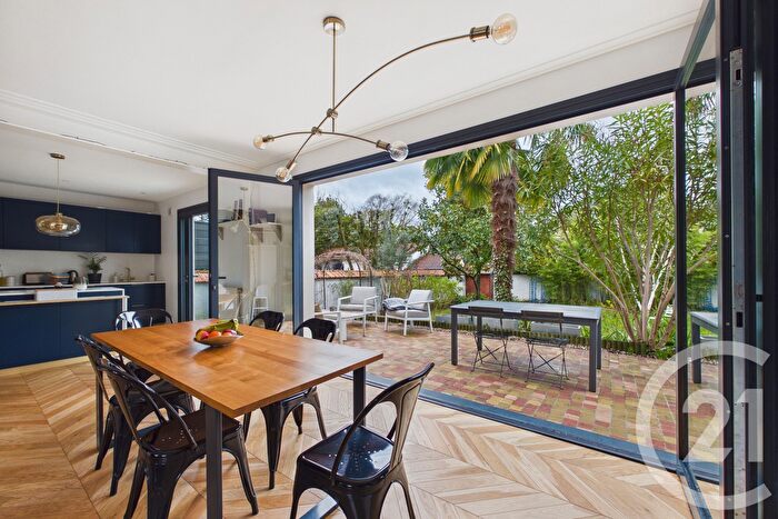 Maison à vendre - Saint-Maur-des-Fossés, La Varenne - 6 pièces - 5 chambres