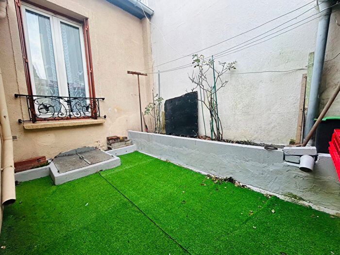 Maison à vendre - Romainville, Grands Champs - 3 pièces - 2 chambres