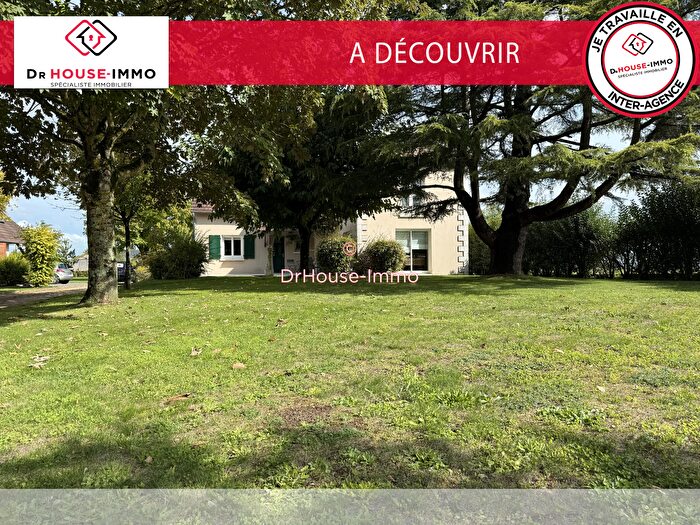 Maison à vendre - Naintré - 7 pièces - 5 chambres