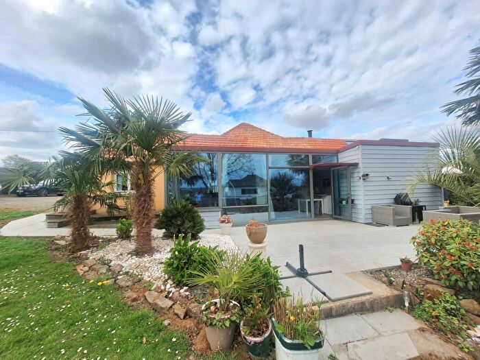 Maison à vendre - Parigny - 5 pièces - 3 chambres