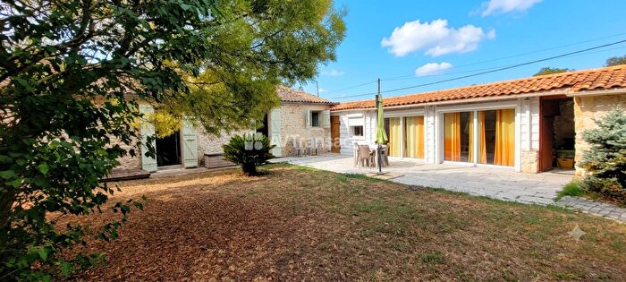 Maison 11 pièces à Saint-Seurin-de-Cadourne, à vendre