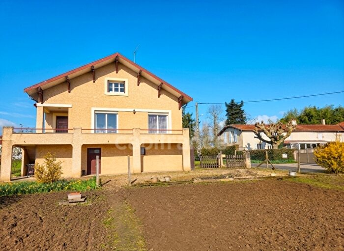 Maison à vendre - Saint-Martin-Belle-Roche - 5 pièces - 3 chambres