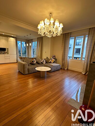 Appartement à vendre - Neuilly-sur-Seine, Saint-James, Madrid - 3 pièces - 2 chambres