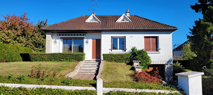 Maison 6 pièces à Saint-Ouen, à vendre