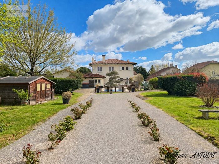 Maison à vendre - Aire-sur-lAdour - 6 pièces - 3 chambres