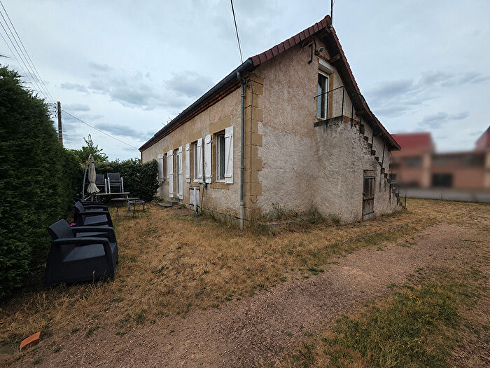 Maison 4 pièces à vendre à Moulins, Nomazy