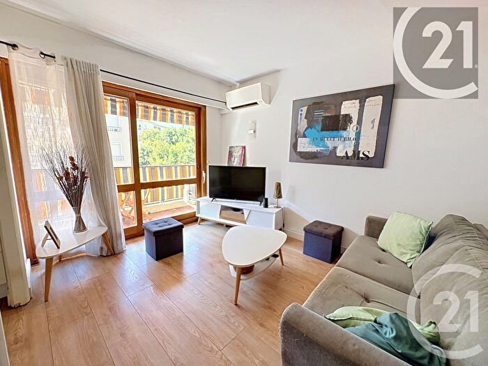 Cannes, Prado, République - Appartement 2 pièces à vendre