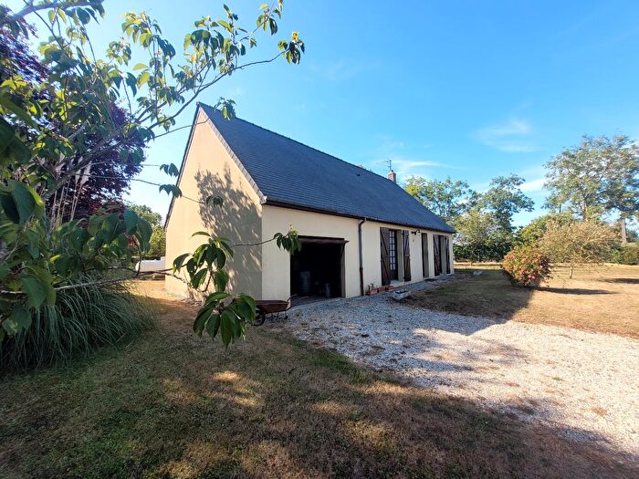 Maison 4 pièces à vendre à Janville